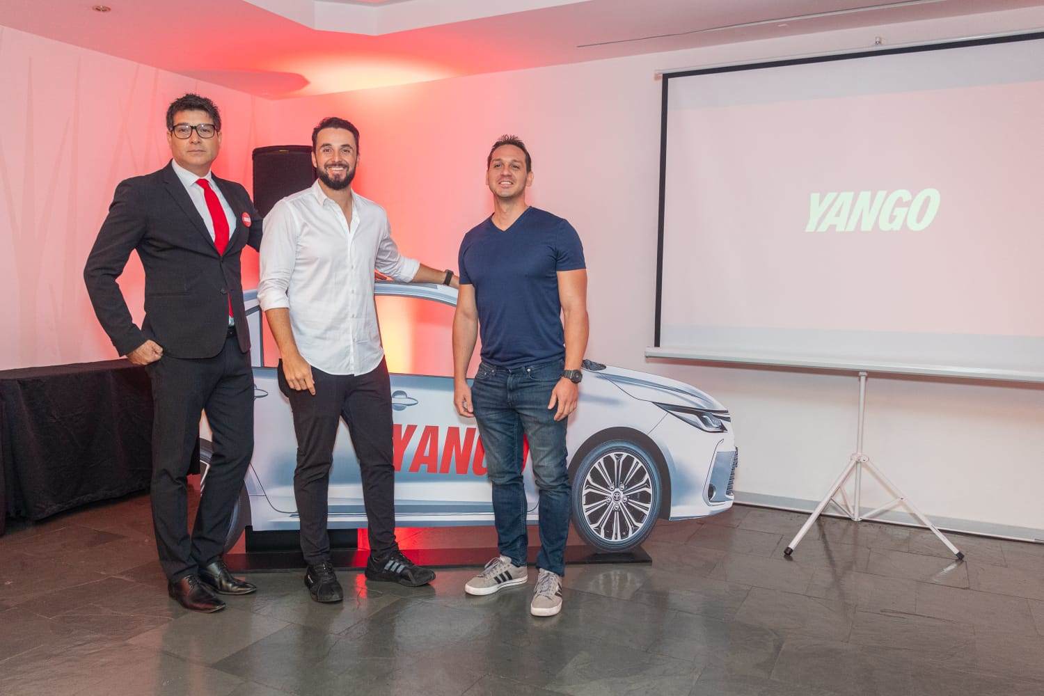 Yango, la nueva alternativa de app en taxi desde 3 soles 50 (Videos ...
