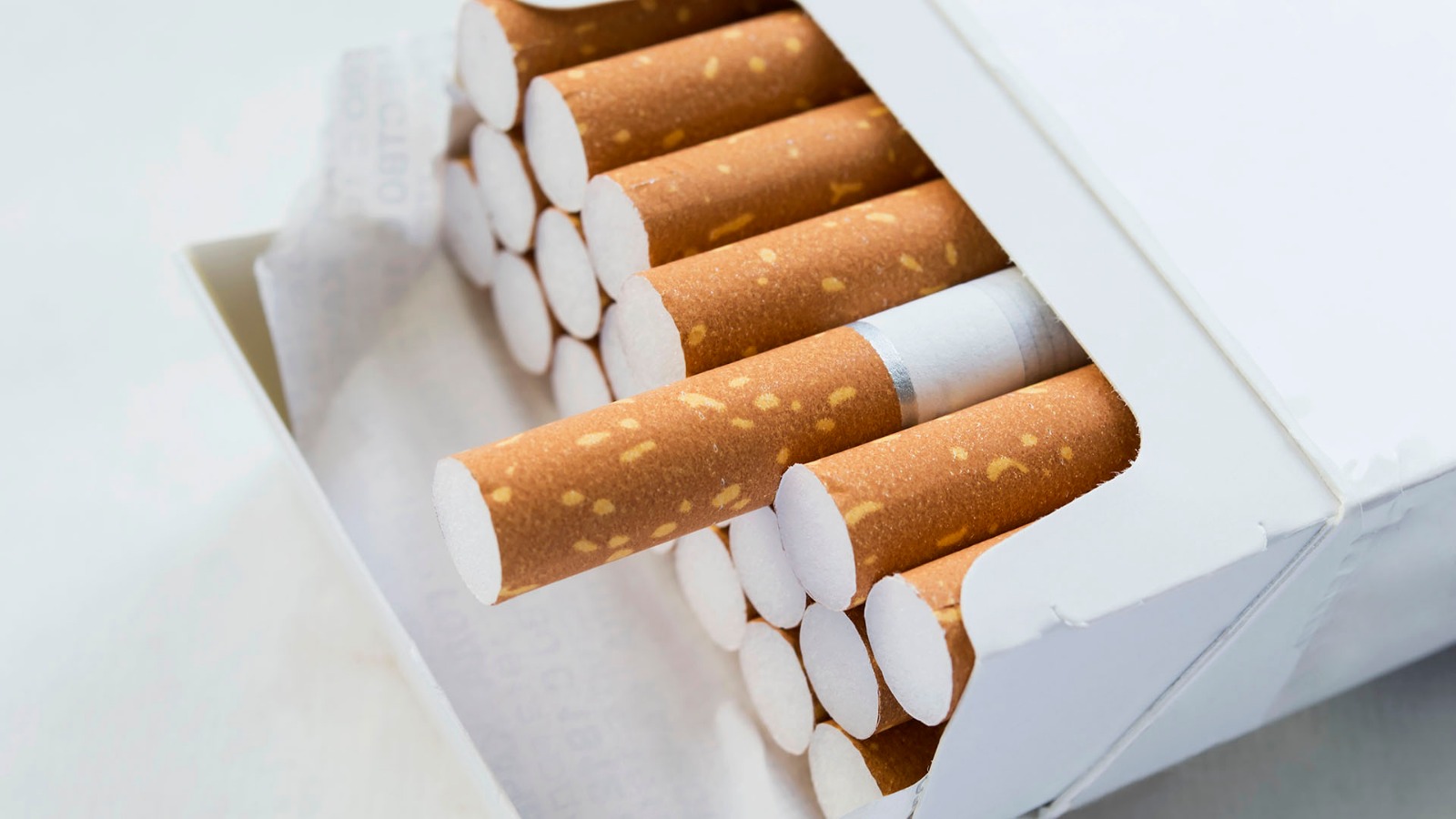 IECS: Consumo del tabaco cuesta al Perú 9 000 millones de soles ...