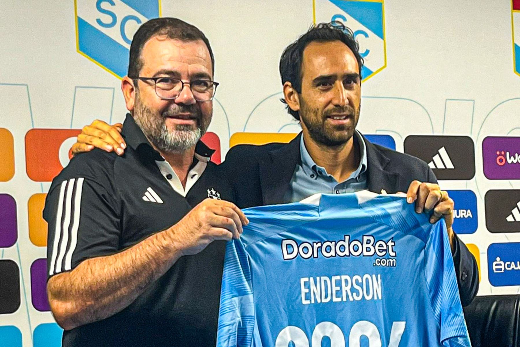 Sporting Cristal presentó oficialmente a Enderson Moreira como su nuevo ...