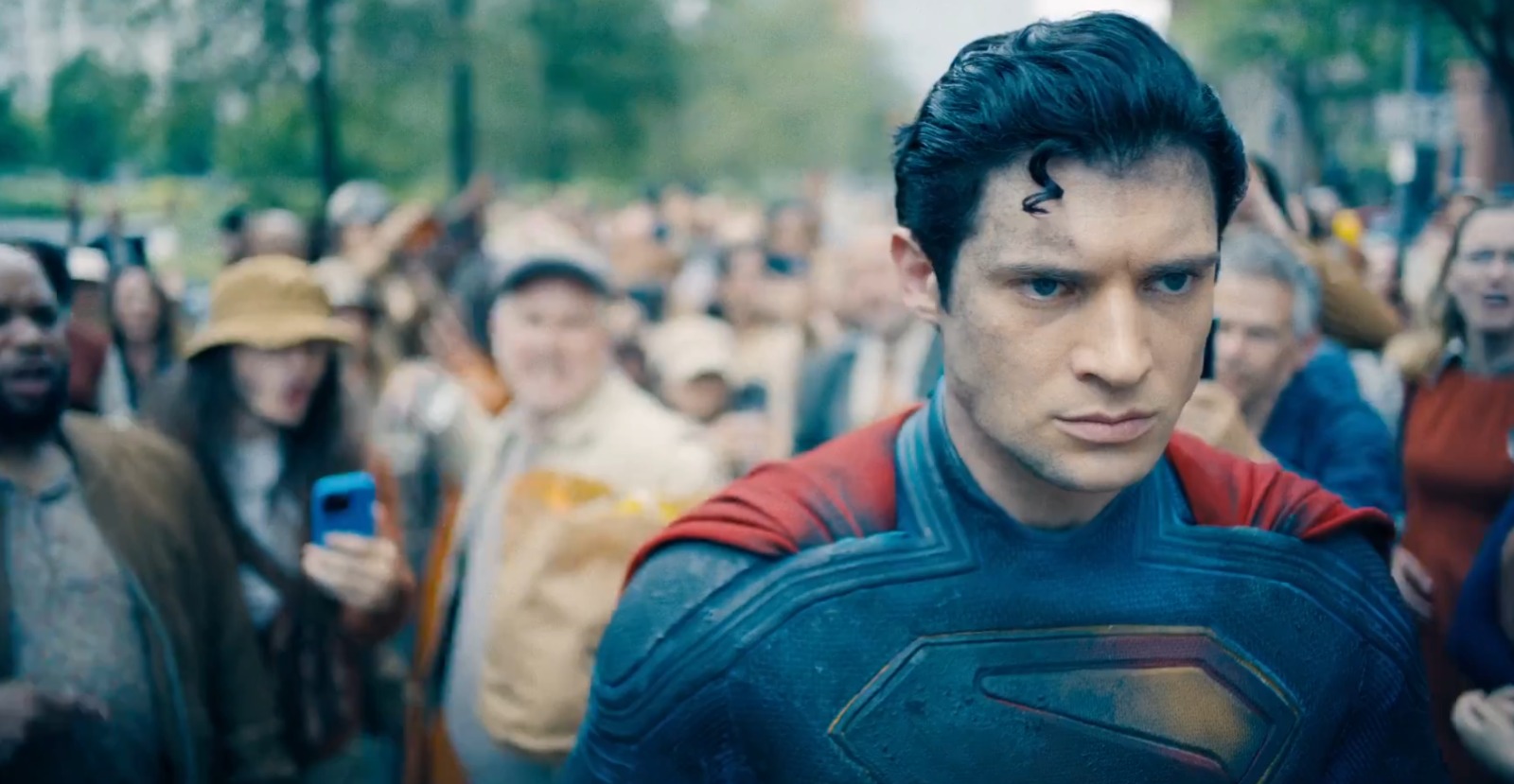 “Superman” aparece derrotado en avance de nueva película que se estrena ...