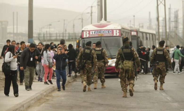 Bloquean la avenida Néstor Gambetta en protesta por asesinato de chofer ...